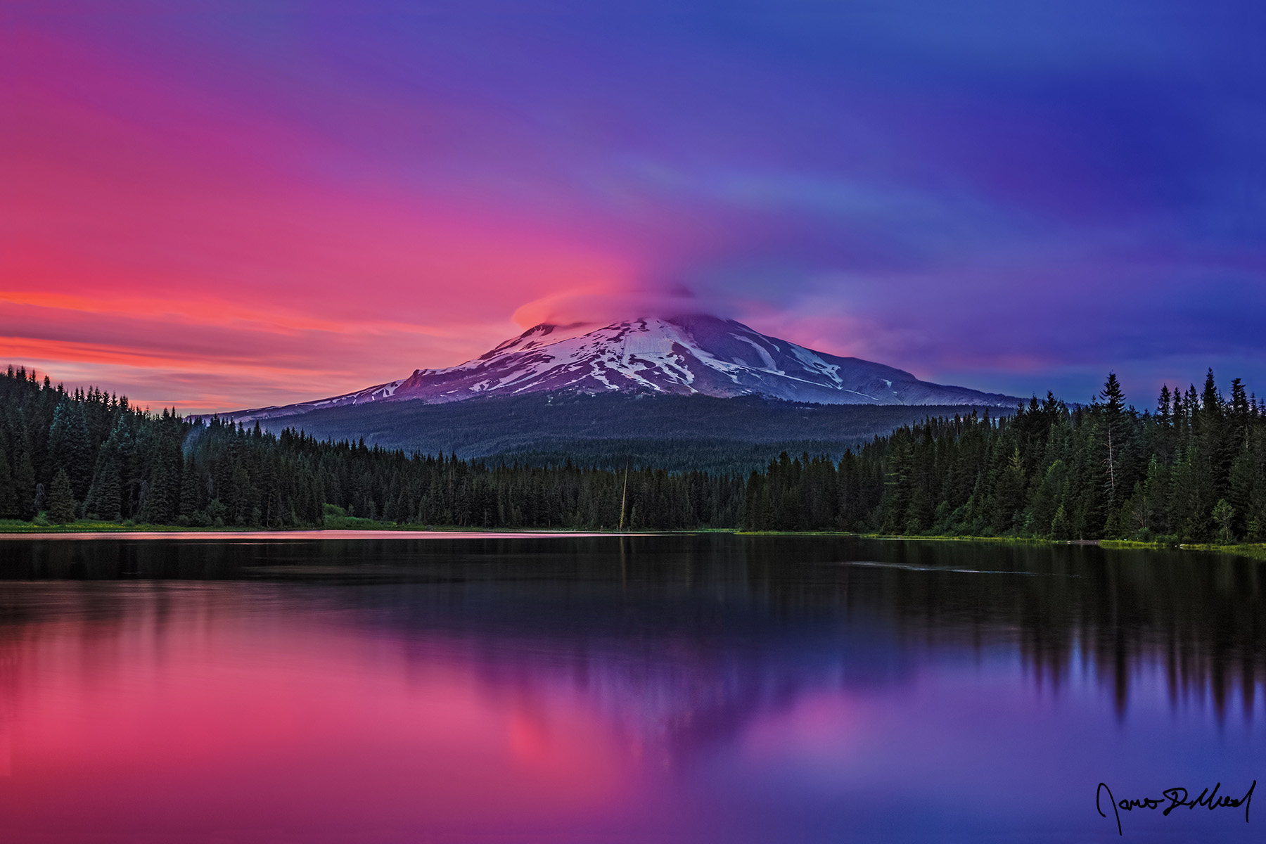 Alpenglow Reflections | Trillium Lake & Mount Hood, Oregon | James Mead ...